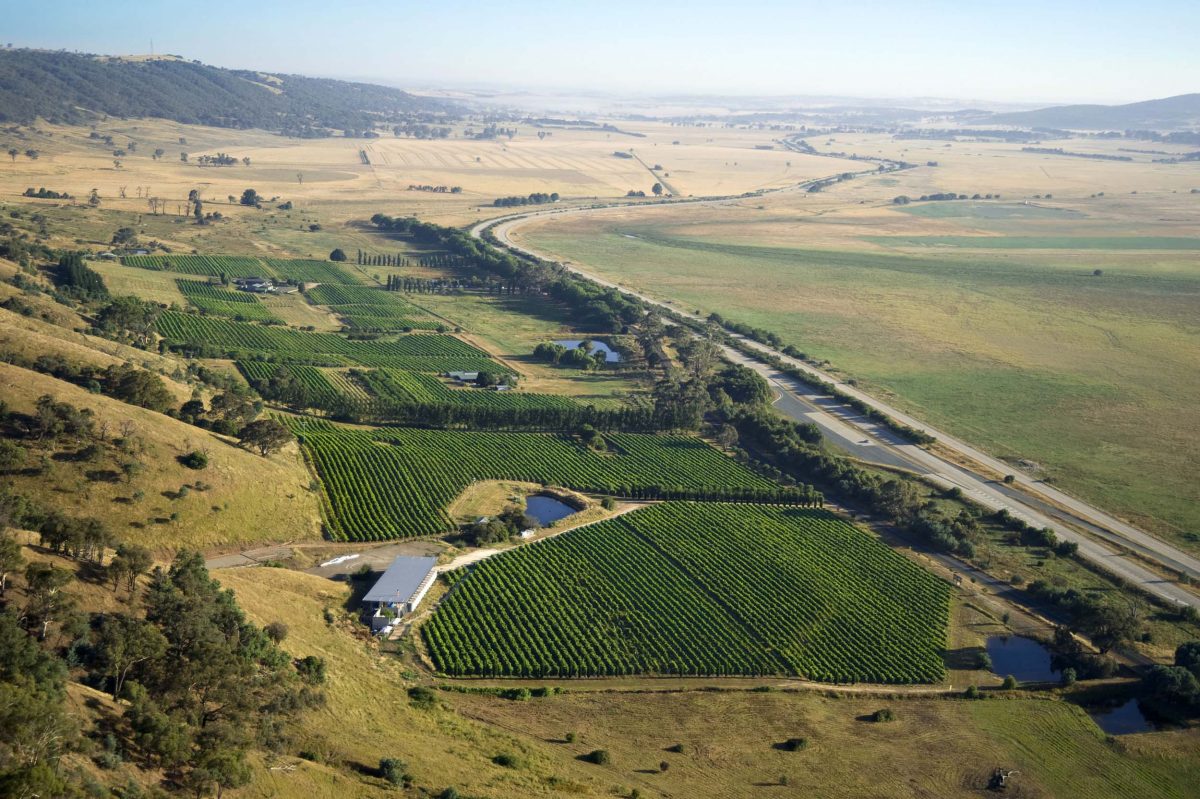 Discover the lakes of Canberra | Canberra