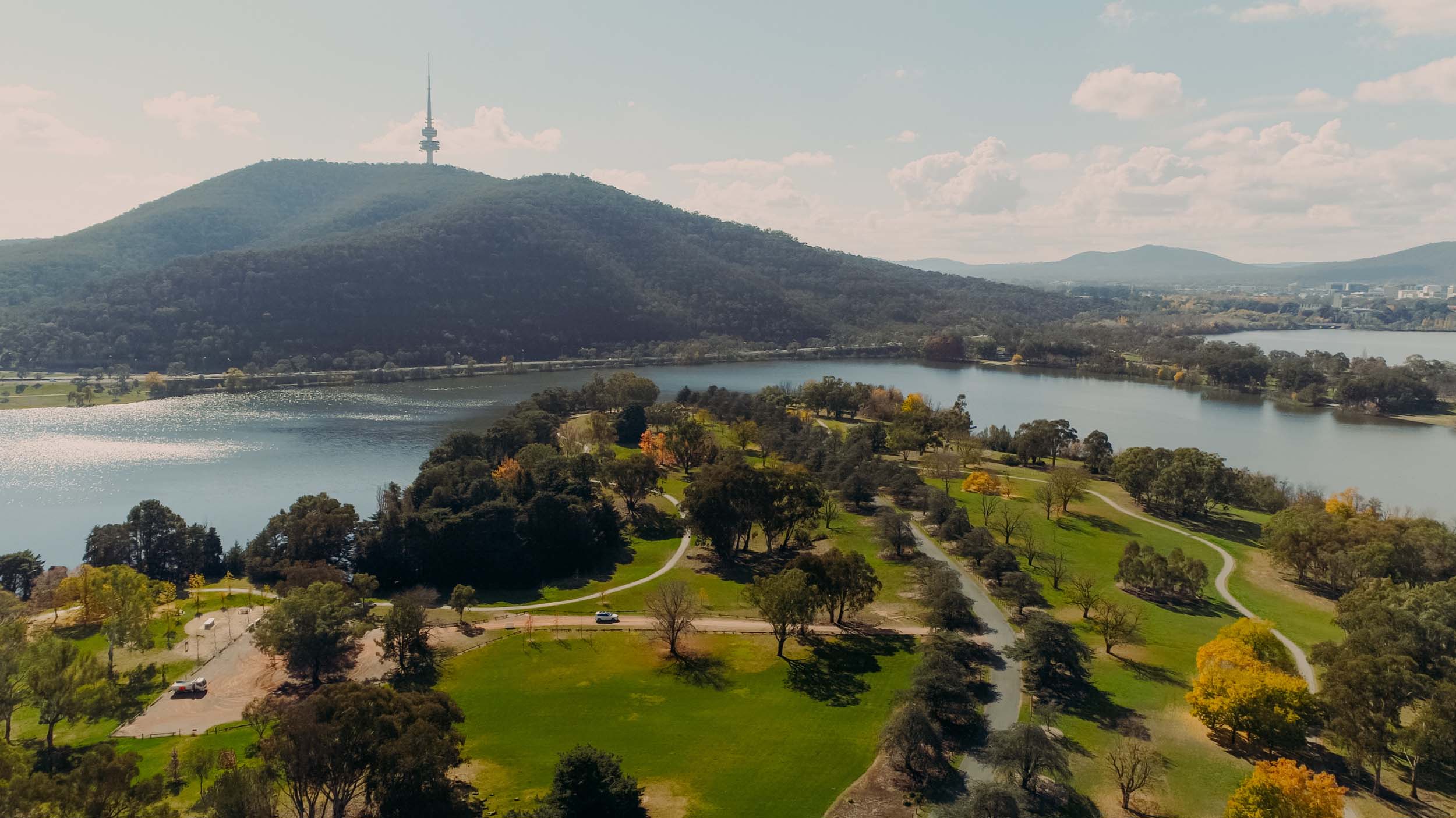 Discover the lakes of Canberra | Canberra